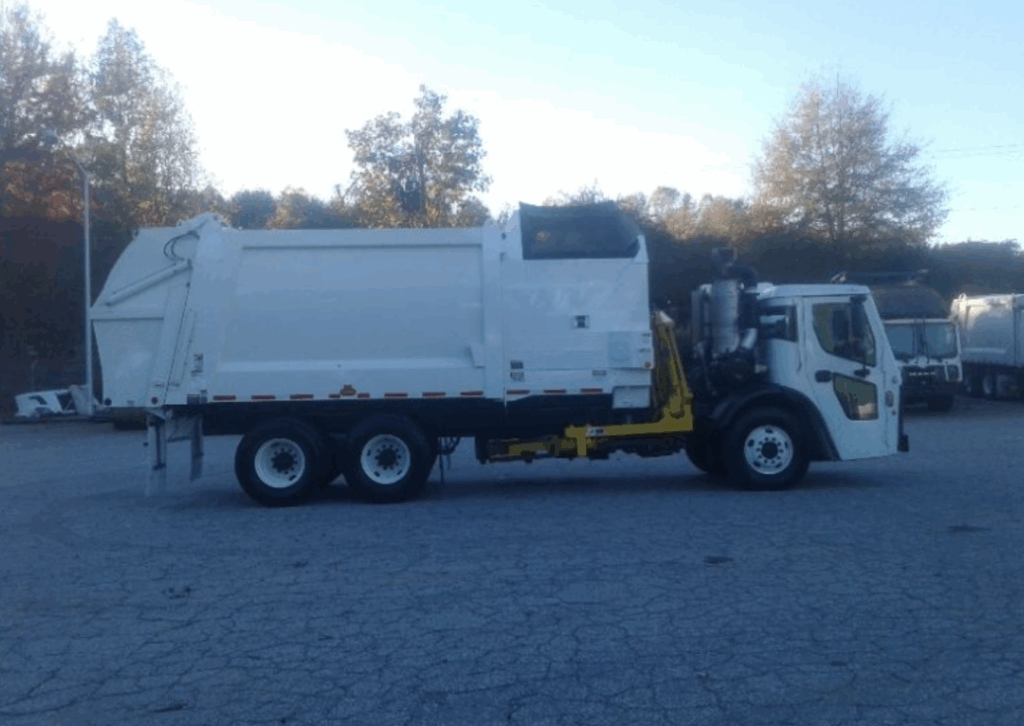 Ready Now Trucks - Big Truck Rental